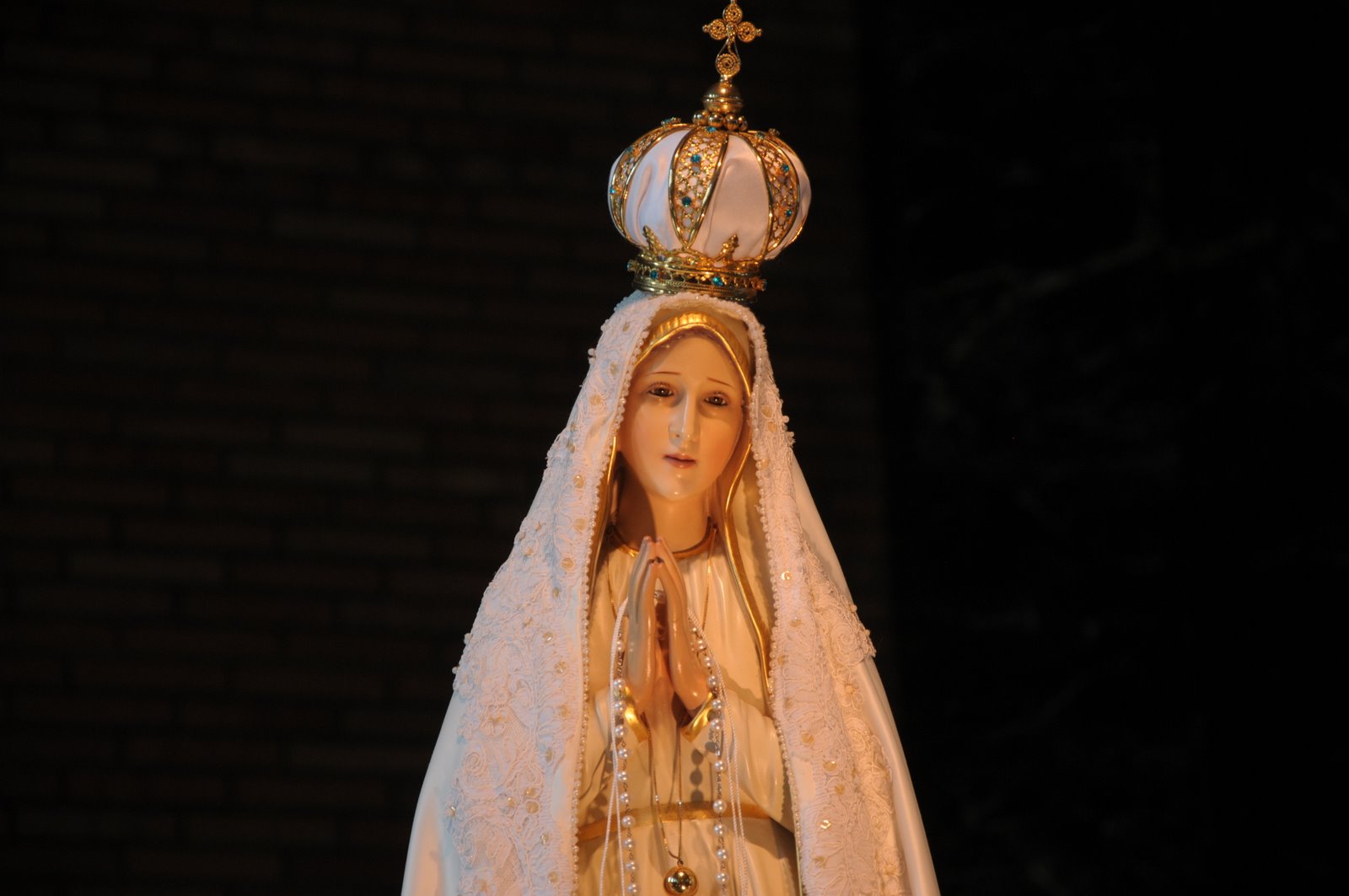 Our Beautiful Mother Mary and the Miracles at Fatima | ALL